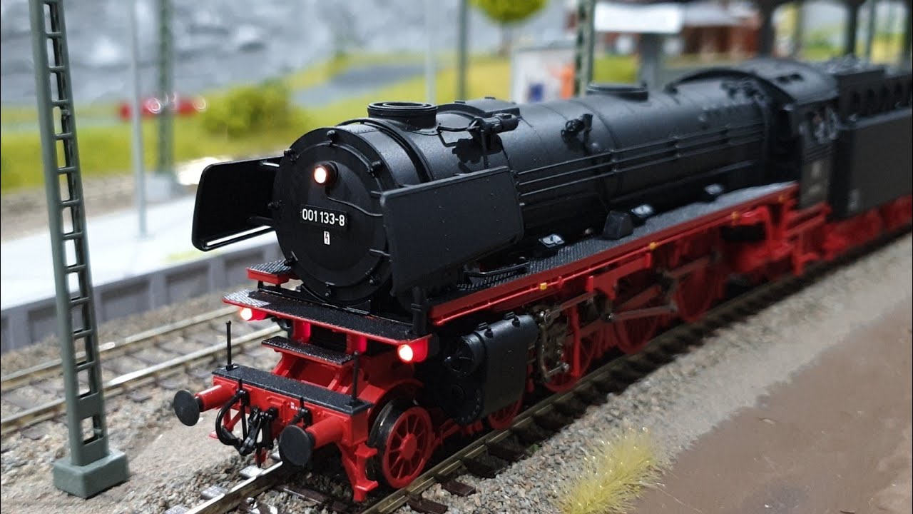 Roco 72199 Dampflokomotive Baureihe 001 mit Neubaukessel der Deutschen ...