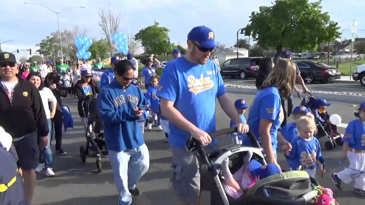 Rodeo Baseball Association 2015 Opening Day Parade - YouTube