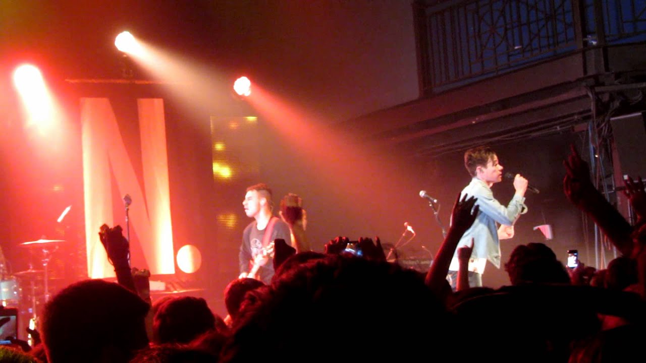Fun. - LIVE at the 9:30 Club - Carry On - YouTube