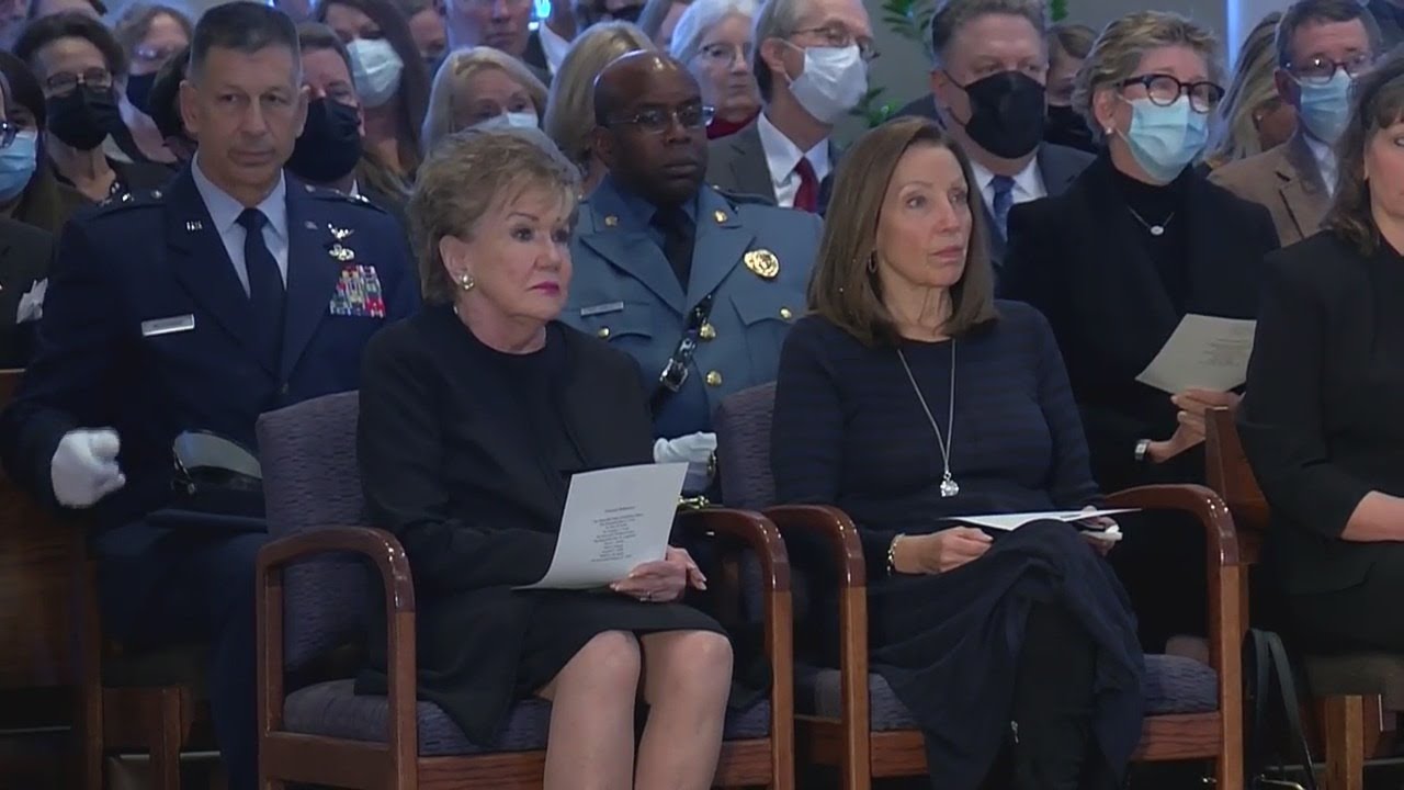 Russell service for Bob Dole, Dec. 11, 2021 - YouTube