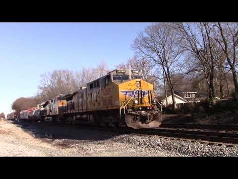 UNION PACIFIC UP GE AC4400CW Southbound Mix Freight on the Norfolk Southern Line - YouTube