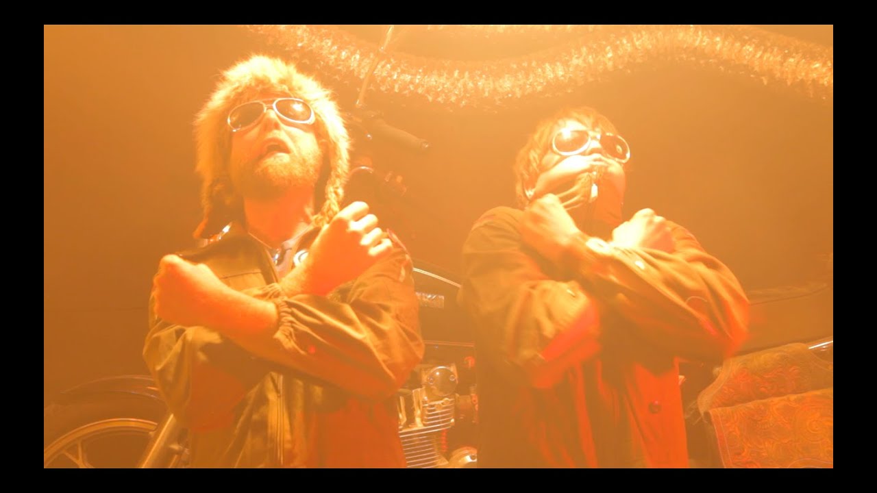 Shaden Garett & the 12 Midnights - BLACK CAR - YouTube