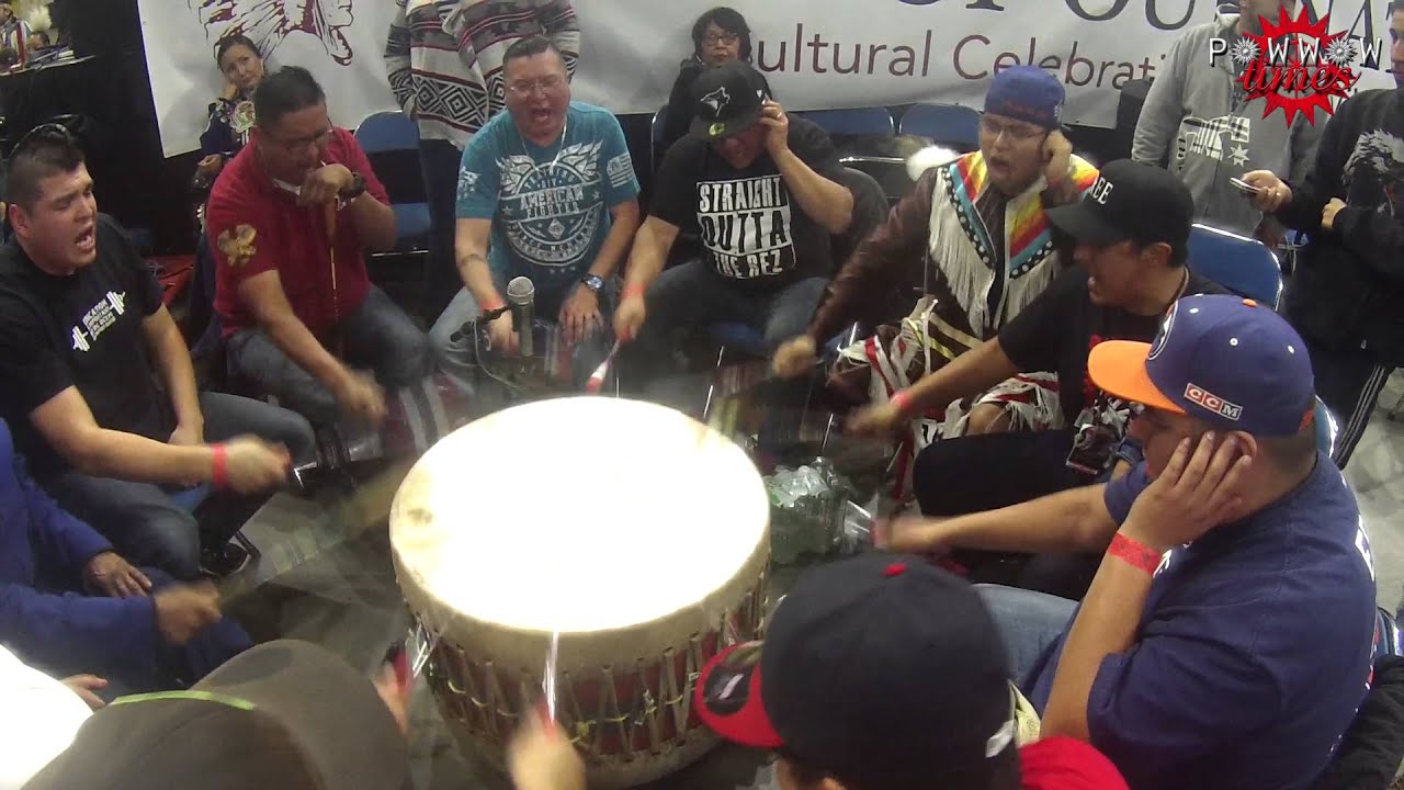 Northern Cree Singers With a Smooth Straight @ FSIN Powwow 2015 - YouTube
