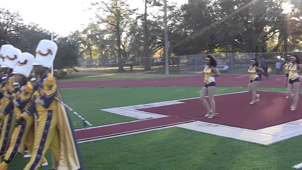 Southwest Dekalb SWD - Marching In - 2012 New Orleans BOTB - YouTube