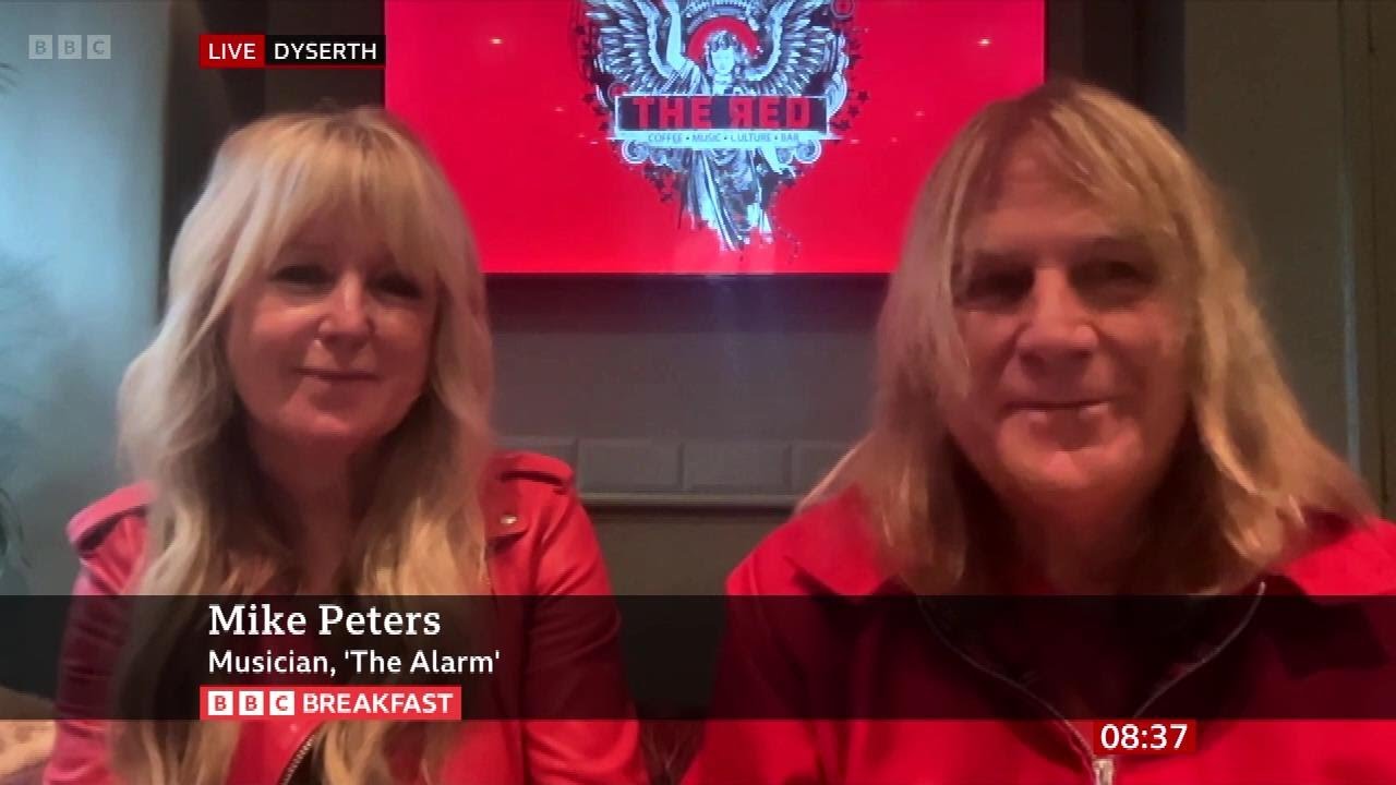 Mike Peters (The Alarm Singer), Jules Peters (Wife) On BBC Breakfast ...