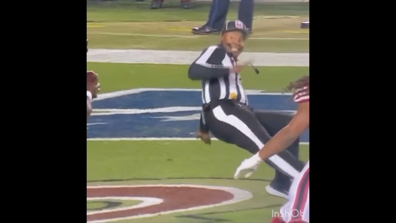 🤣 Refs Trip Lamar Jackson For A 49ers Safety Call Intentional Grounding ...