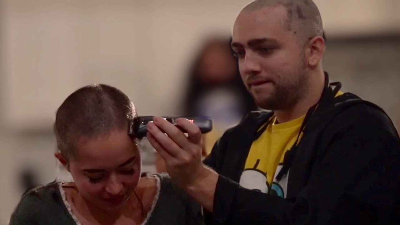 Maya Goes Bald | Mizkif Shaves Maya’s Head for $500k Charity Goal (ft ...