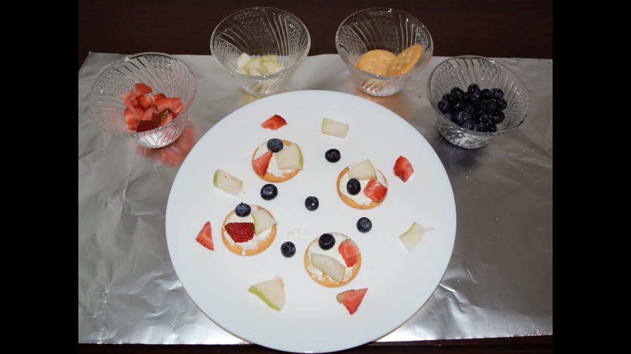 How to Make Mini Fruit Pizza // Fruit cracker Pizza // Jashmita ...