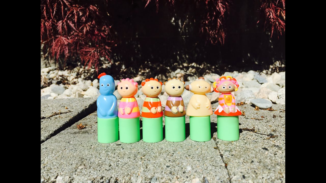 IN THE NIGHT GARDEN Finger Puppet Toys Outdoor Adventure! - YouTube