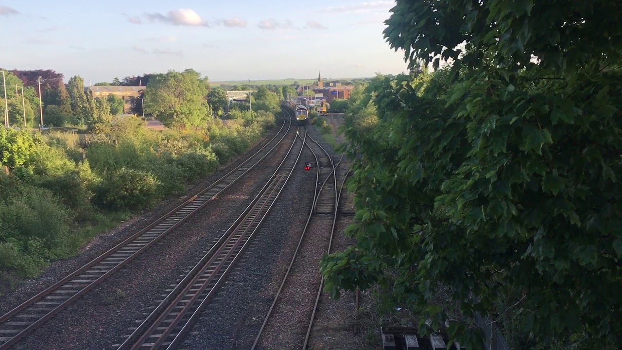 Freightliner 66599 passing Bennochy bridge Kirkcaldy with a great two ...