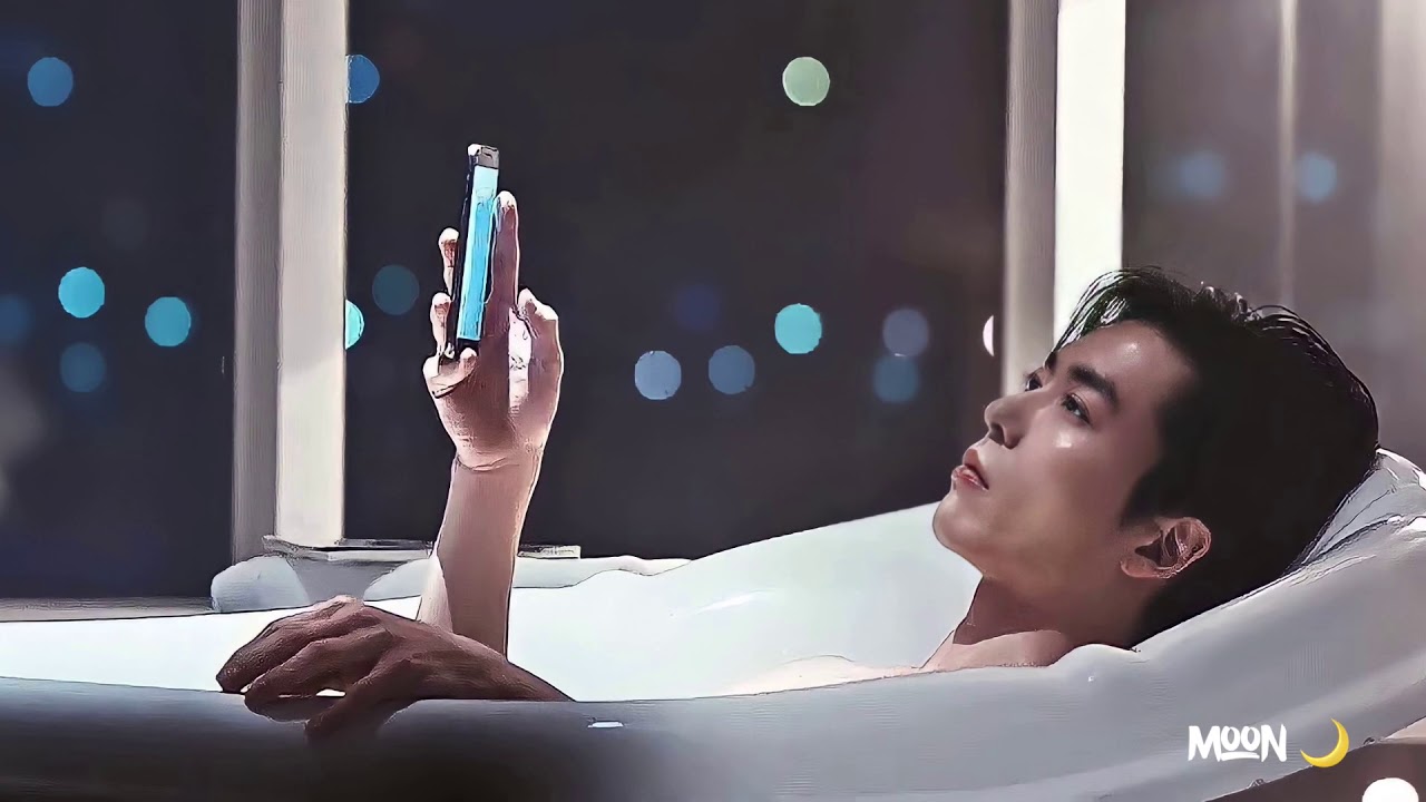 Mo Tae Gu - Kim Jae Uck - Man in a tub - YouTube