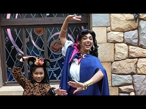 Bella dancing with Princess 😍😍😍 - YouTube