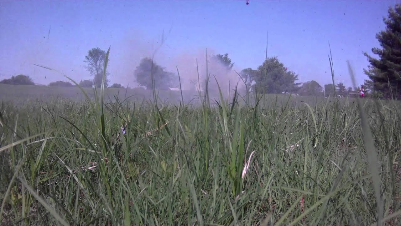 Dented gas can - YouTube