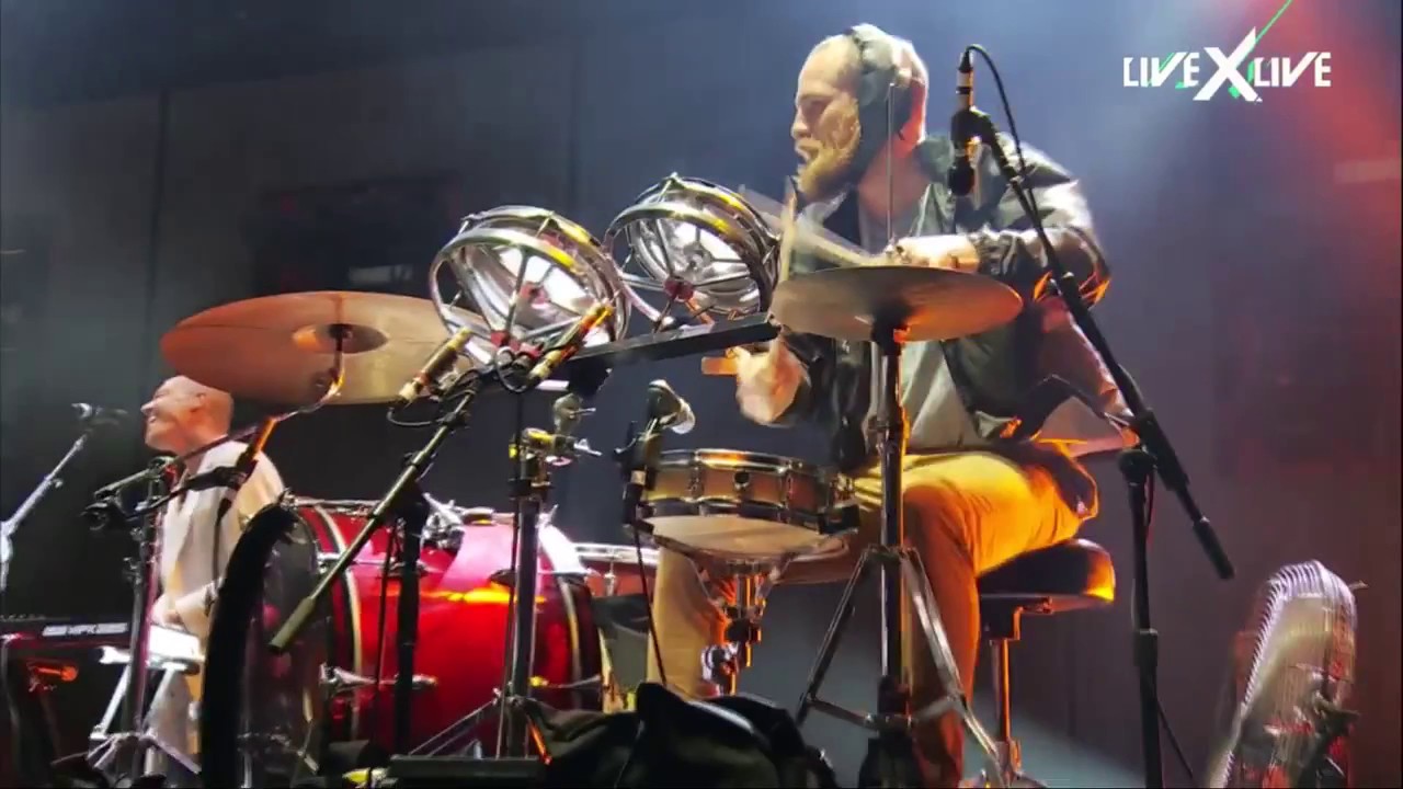 Twenty one pilots × Mute Math Live Hangout Fest 2017 - YouTube