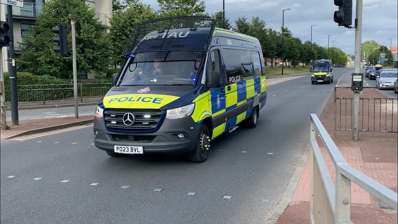 2X Mercedes Benz Sprinter Tactical Aid Unit Responding Greater ...