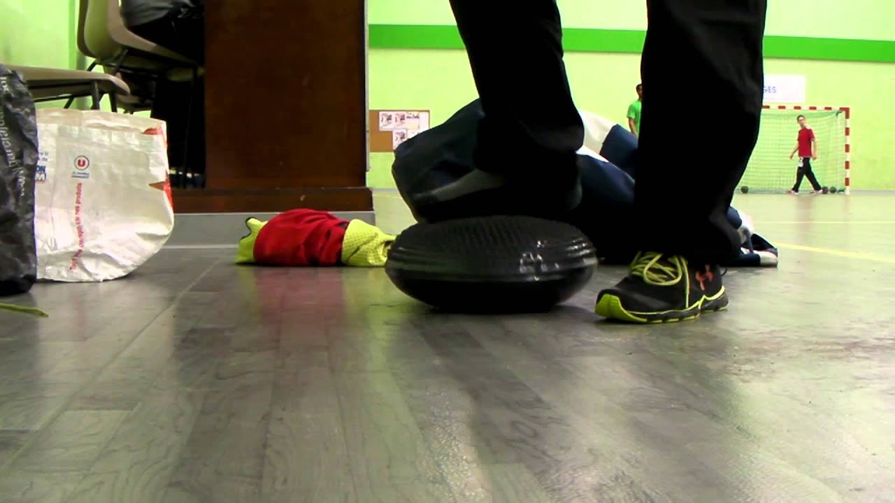 Exercice de renforcement/protection de la cheville / ankle protect ...