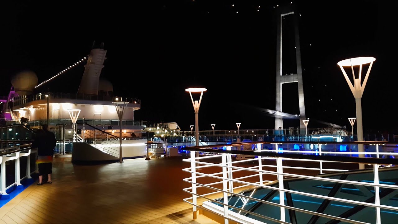 Regal Princess Passing Under GREAT BELT BRIDGE (Night) - YouTube