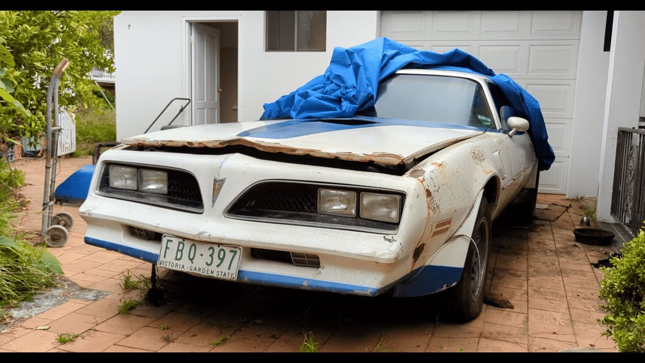 FIRST LOOK: The Australian Macho T/A - YouTube