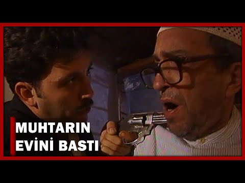 Erkan, Zeyno'yu Kaçıranları Öğrenmek İçin Muhtarın Evini Bastı! - Yılan Hikayesi 37.Bölüm