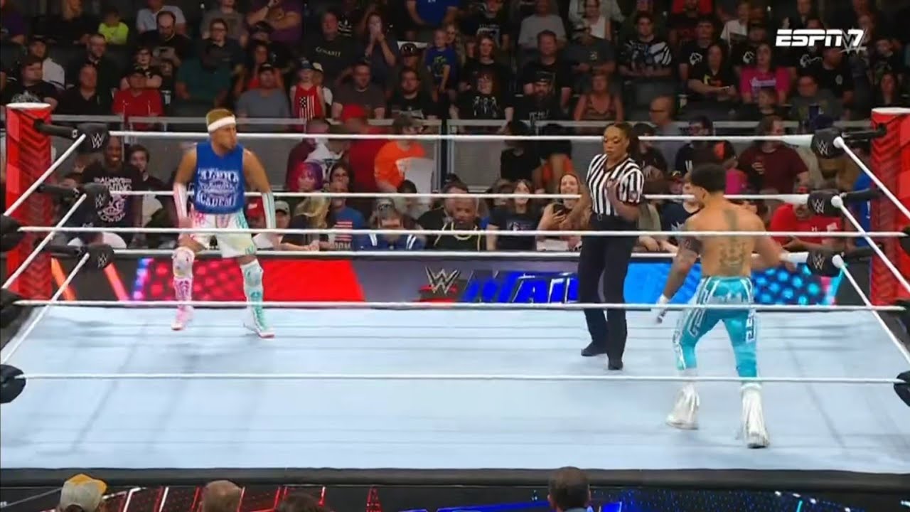 Lucha Completa: Akira Tozawa Vs Joaquín Wilde - WWE Main Event 27/06 ...