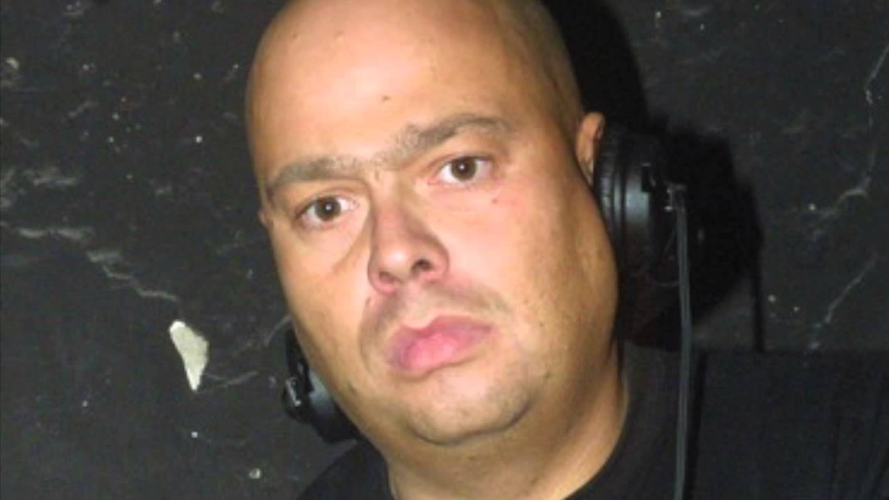 Mark Spoon @ Motorola Mix Mission 23.12.2003 - YouTube