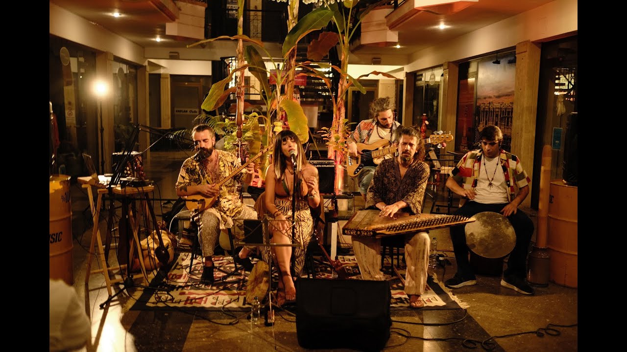 Aşıklar Live- 4 Element HAVA - Dada ArtRoom Konseri - YouTube