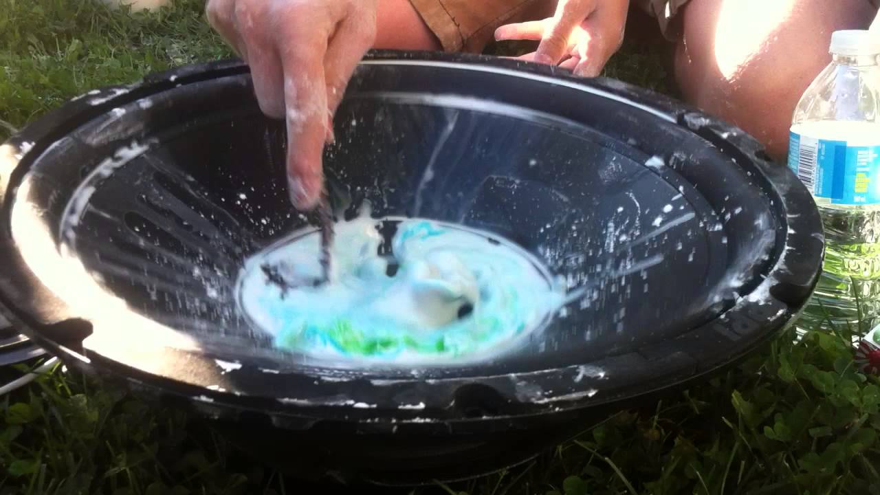 Dancing Oobleck - Summer STEM Camp - YouTube
