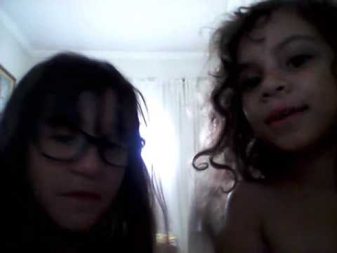 Dançando just dance com minha prima