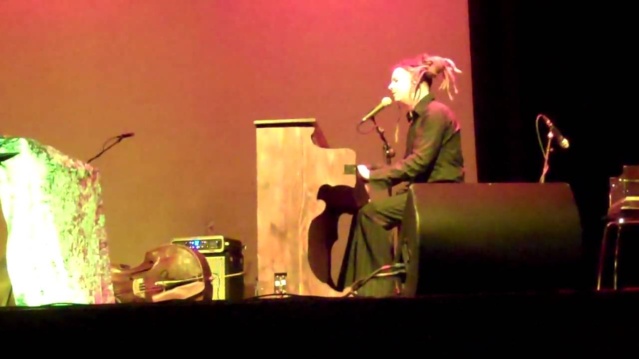 duke special - closer to the start - Ennis 2010 - YouTube