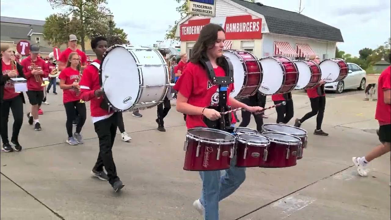 Austin mn band in homecoming parade 2022 - YouTube