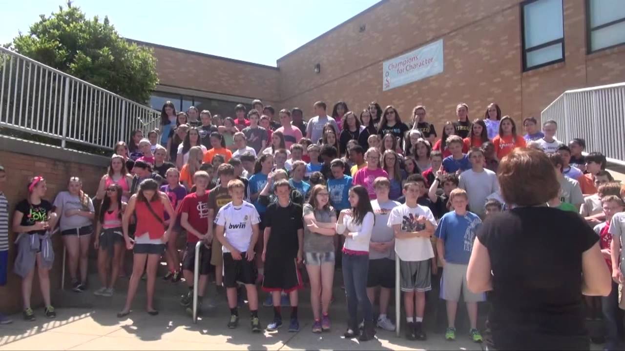 Students Recite Pledge of Allegiance using Sign Language - YouTube