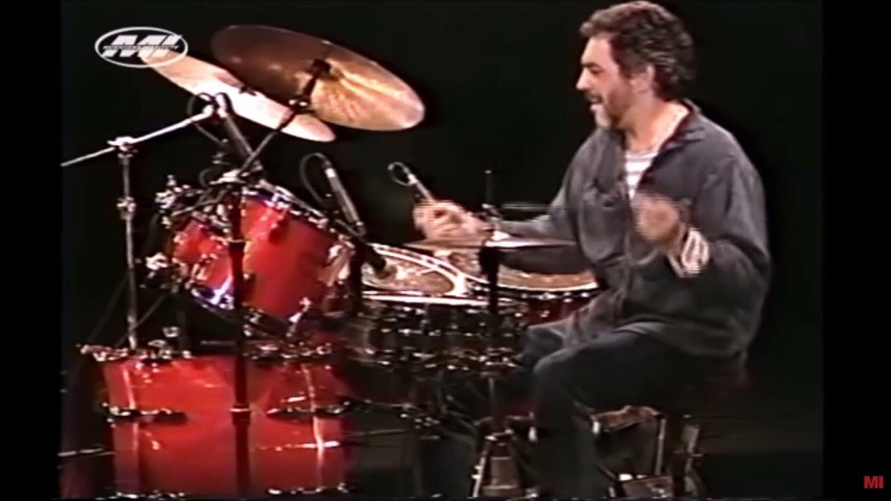 Steve Gadd Drums Solos In 1977 - YouTube