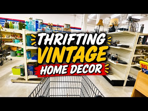 Thrifting The Salvation Army Thrift Store & Village Green MCC | Vintage Home Decor 🇨🇦