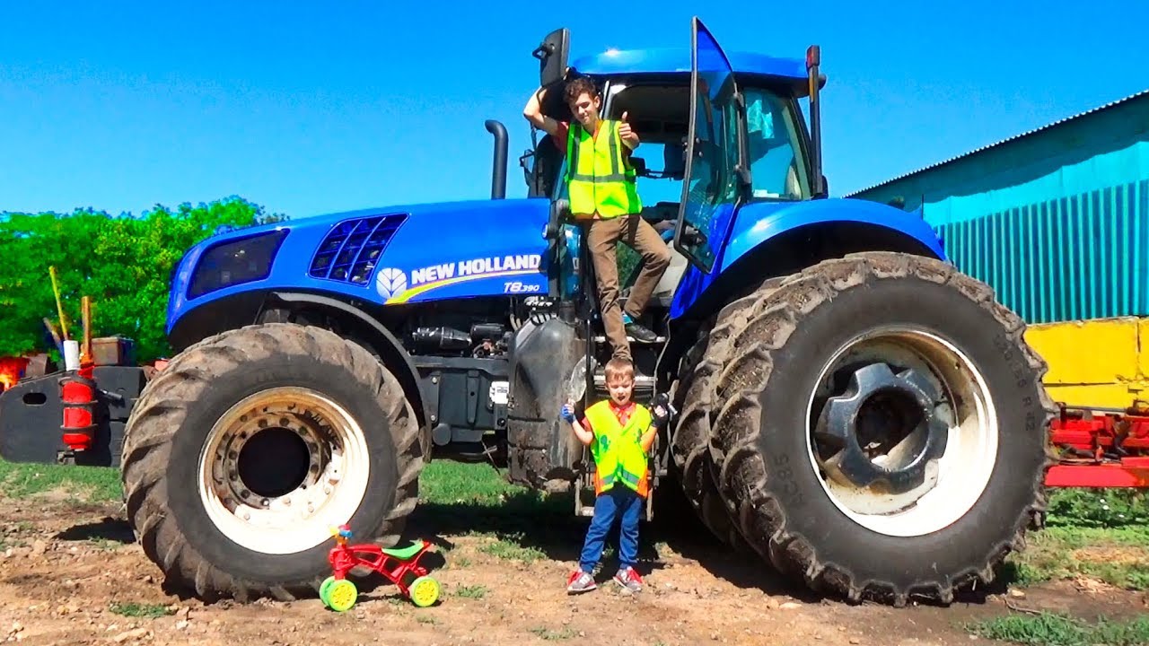 The Tractor broken down Funny Alex Ride on POWER WHEEL to Help Man ...