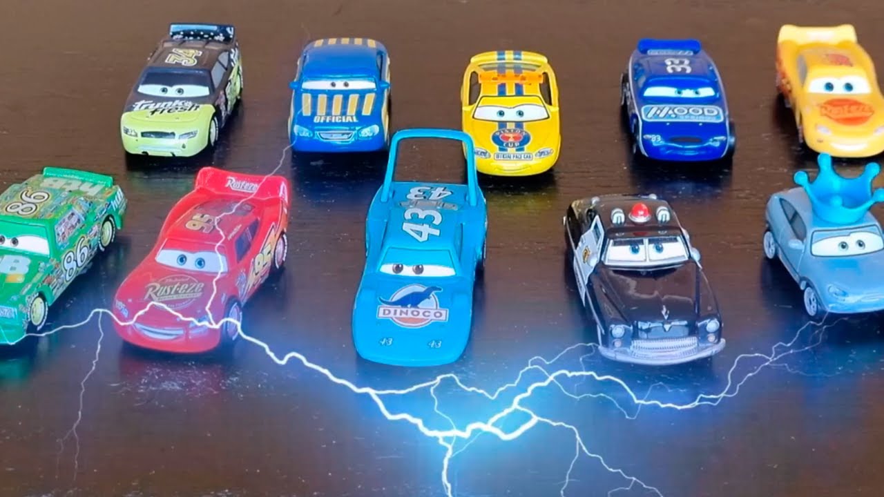 Hot Wheels, Disney Pixar Cars Lightning Mcqueen, taking a dip in the ...