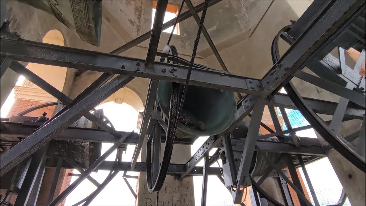 Campane di Carbonara di Po (MN) - suonate varie - YouTube