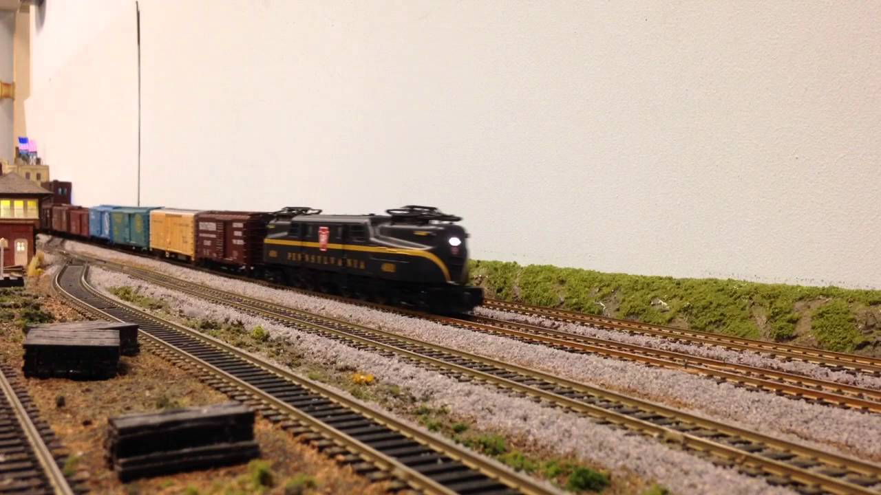 MTH GG1 pulling a freight GSMRRC - YouTube