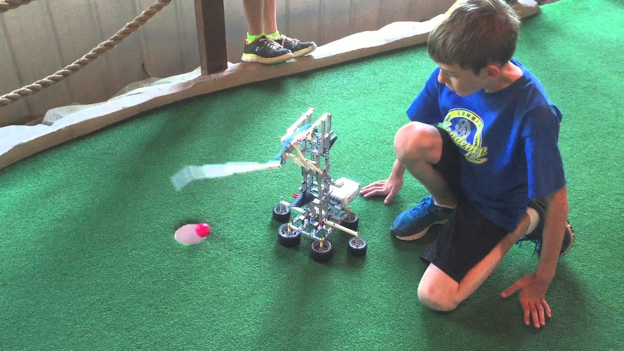 Robot Golf Swing - YouTube