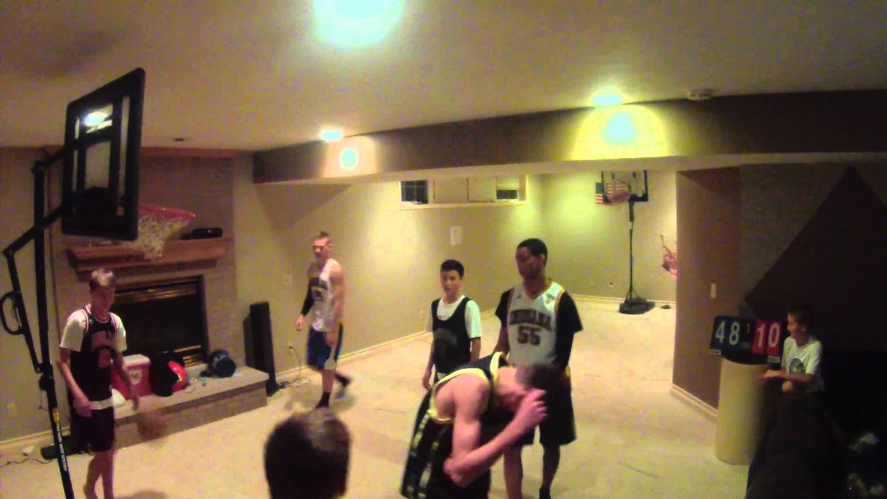 Basement Basketball League (Mackers Vs. Bulls) - YouTube