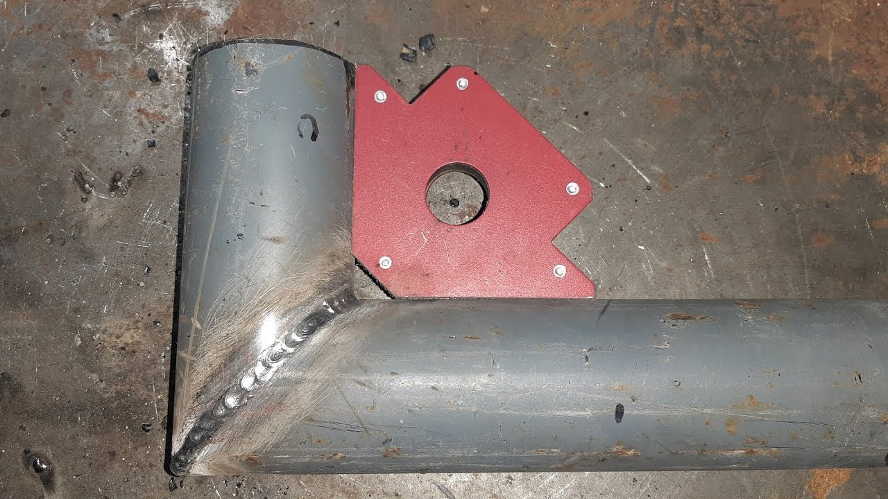 Easy trick for Cutting and Welding round pipe at a 90 degree angle ...