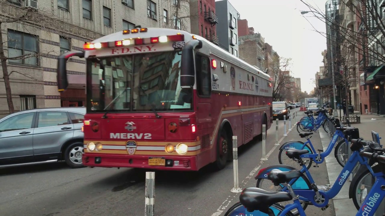 FDNY EMS MERV 2 Arriving On Scene Of A 2nd Alarm Fire In Manhattan, NY ...