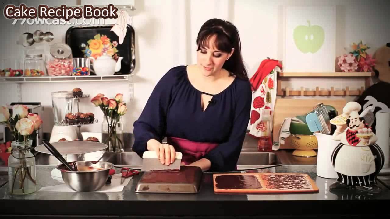 How to Make Chocolate Curls | Cake Decorating - YouTube