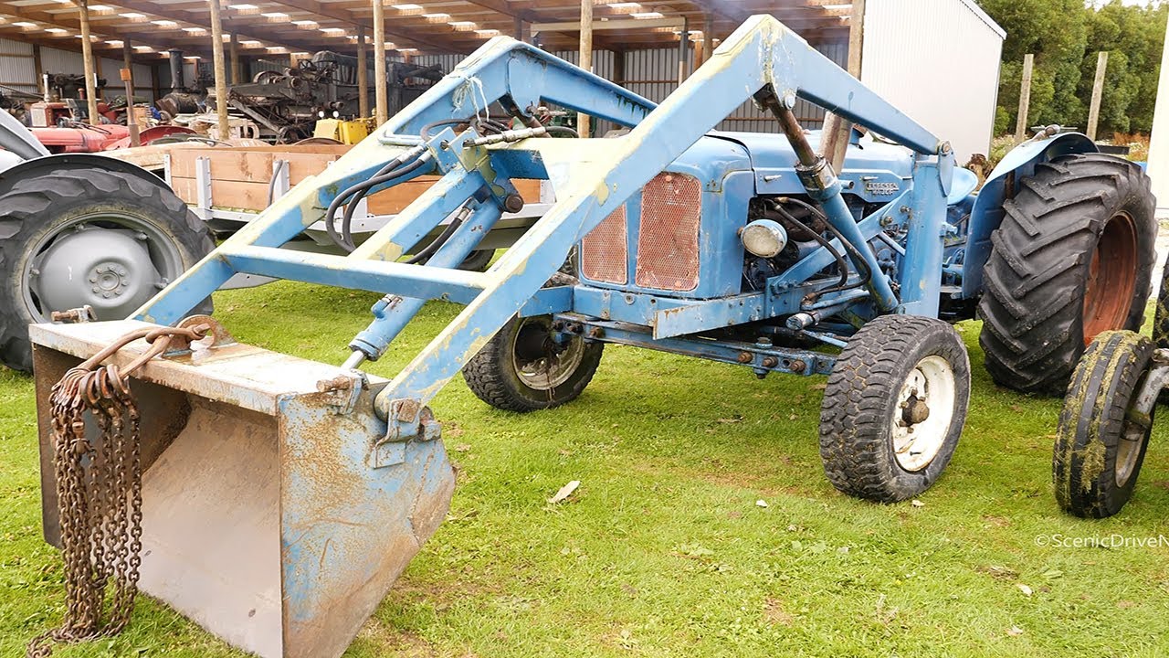 Fordson Major E1A Tractor with Front Loader Bucket - YouTube