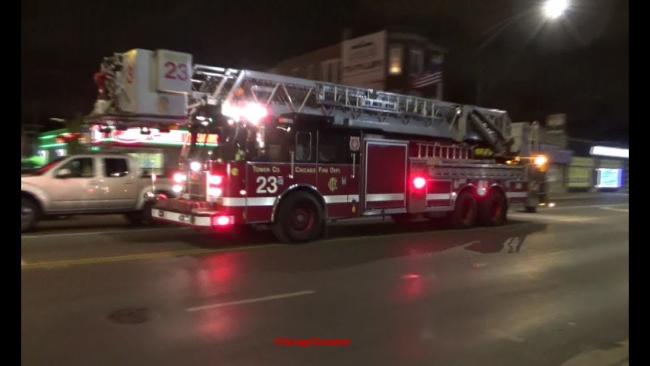 Chicago Fire Department Tower 23 Responding - YouTube