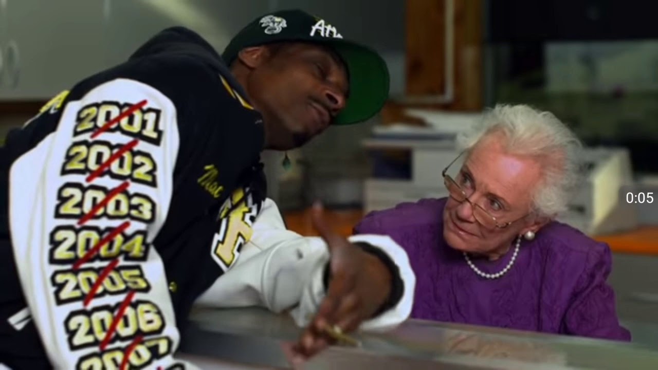 I'm addicted 😅😅to Granny🤣🤣 poonanny😂😂 - YouTube