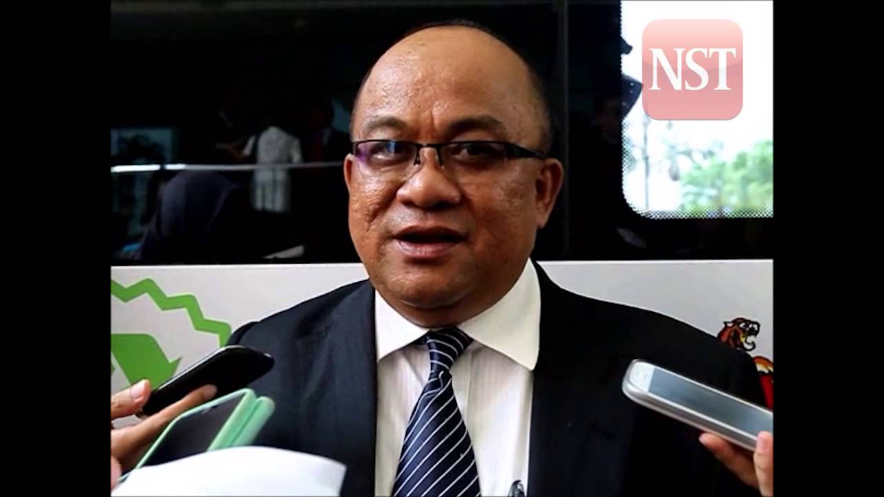 Malacca launches first electric bus - YouTube