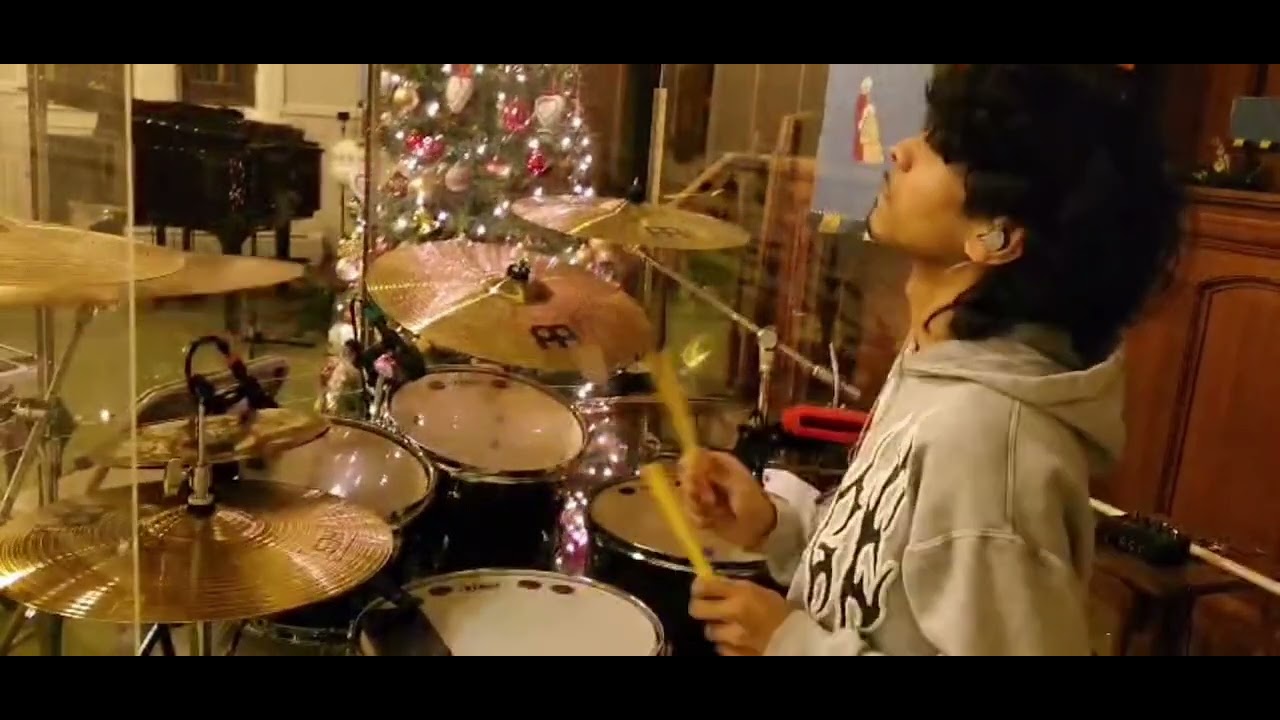 HE REIGNS - Kirk Franklin drummer cover (rough first take) - YouTube