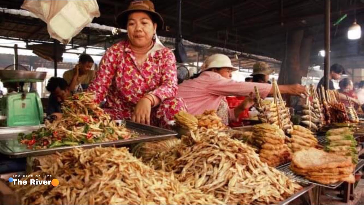 Incredible Countryside Food with plenty of grilled fish & frog, crab ...