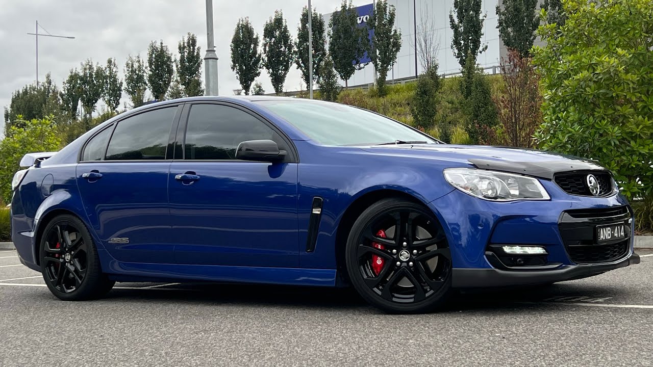 2017 Holden Commodore VF SSV Redline V003804 - YouTube