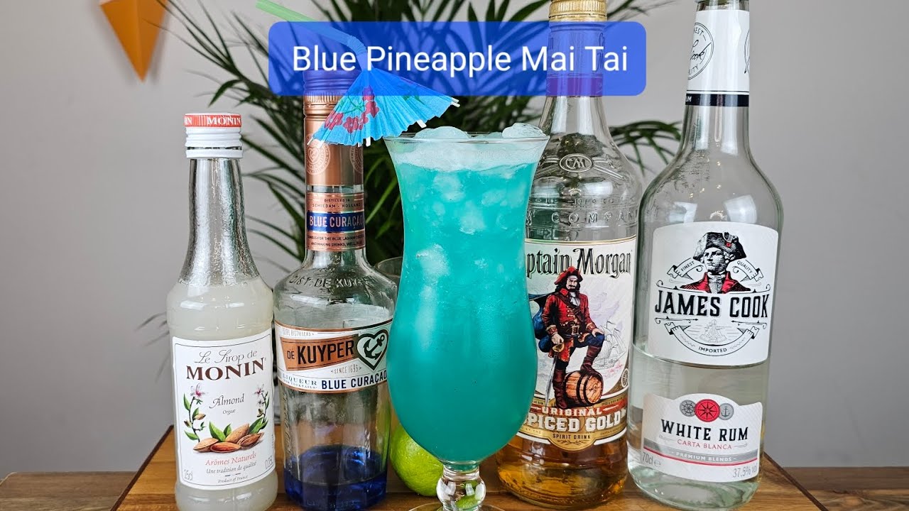 How to make Blue Pineapple Mai Tai cocktail recipe #blue #pineapple # ...